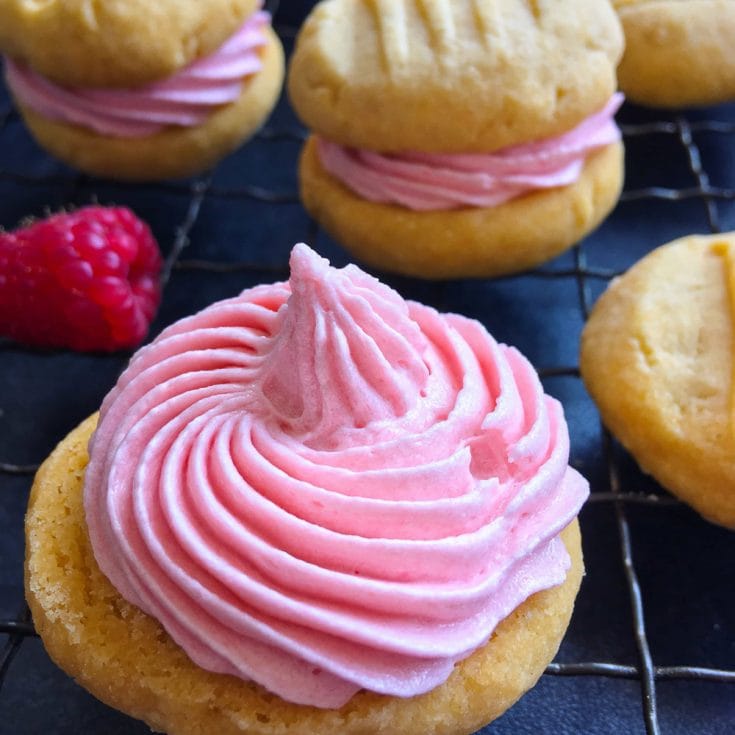 Vanilla custard biscuits - Something Sweet Something Savoury
