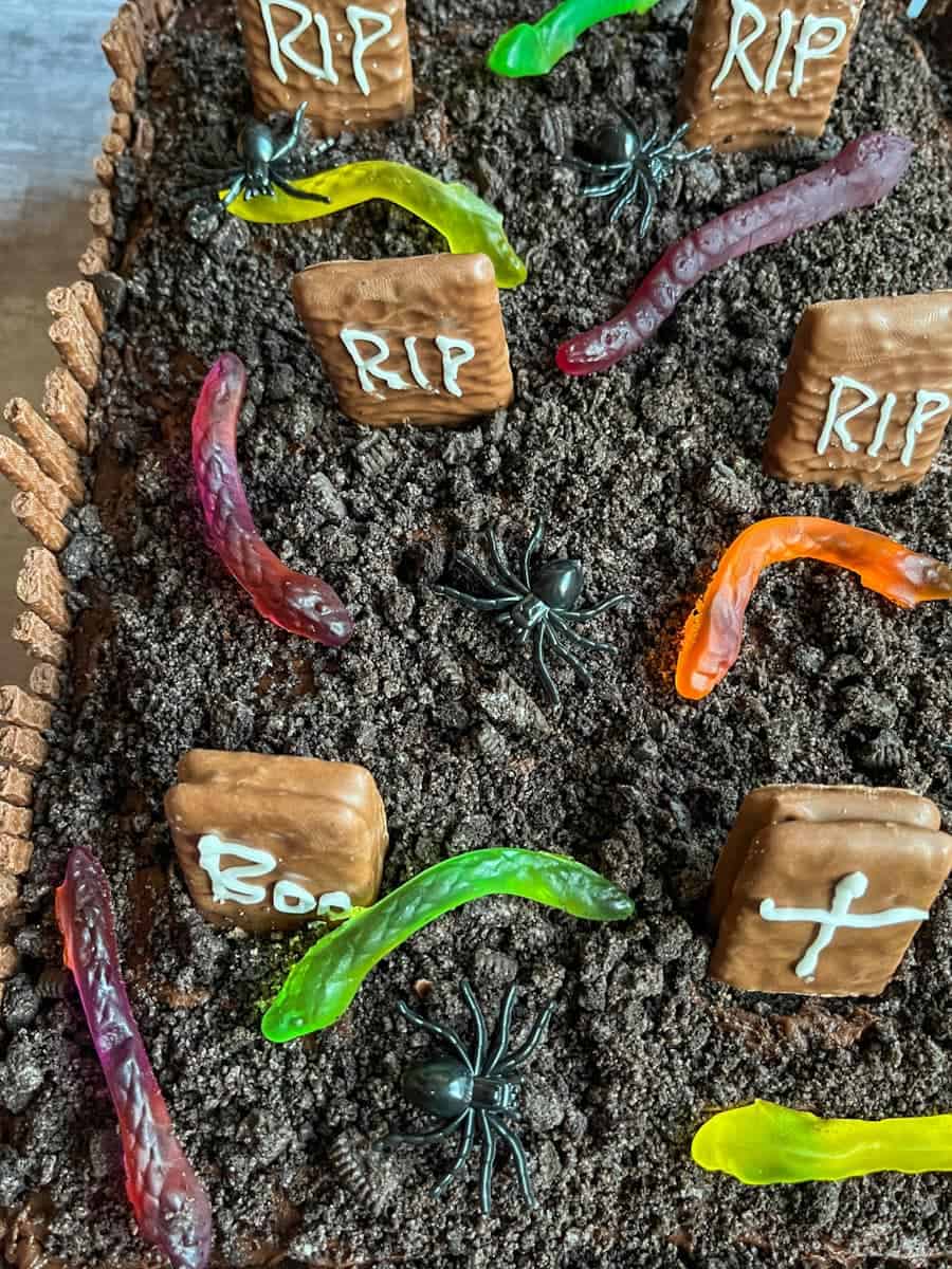 Halloween Graveyard Cake - Something Sweet Something Savoury