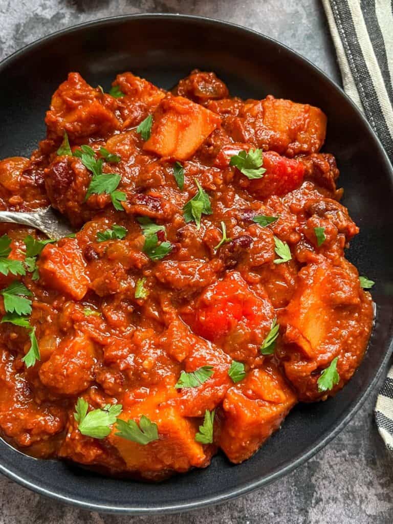 sweet potato and black bean chilli - Something Sweet Something Savoury