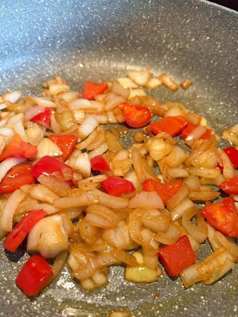 Peri Peri Chicken Pasta - Something Sweet Something Savoury
